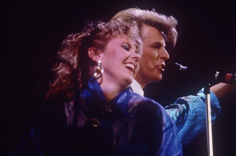 What does a Backing Vocalist Do? | LANDR Blog