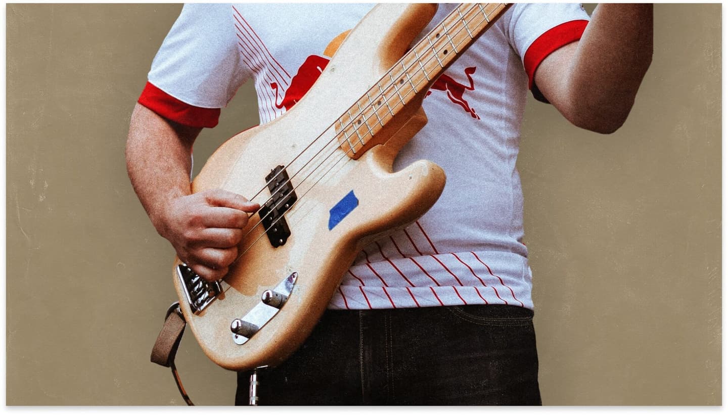 DI Bass: The Producer's Guide to Recording Bass Guitar | LANDR